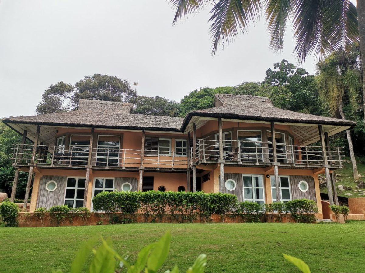 Home - Lou Moon Resort