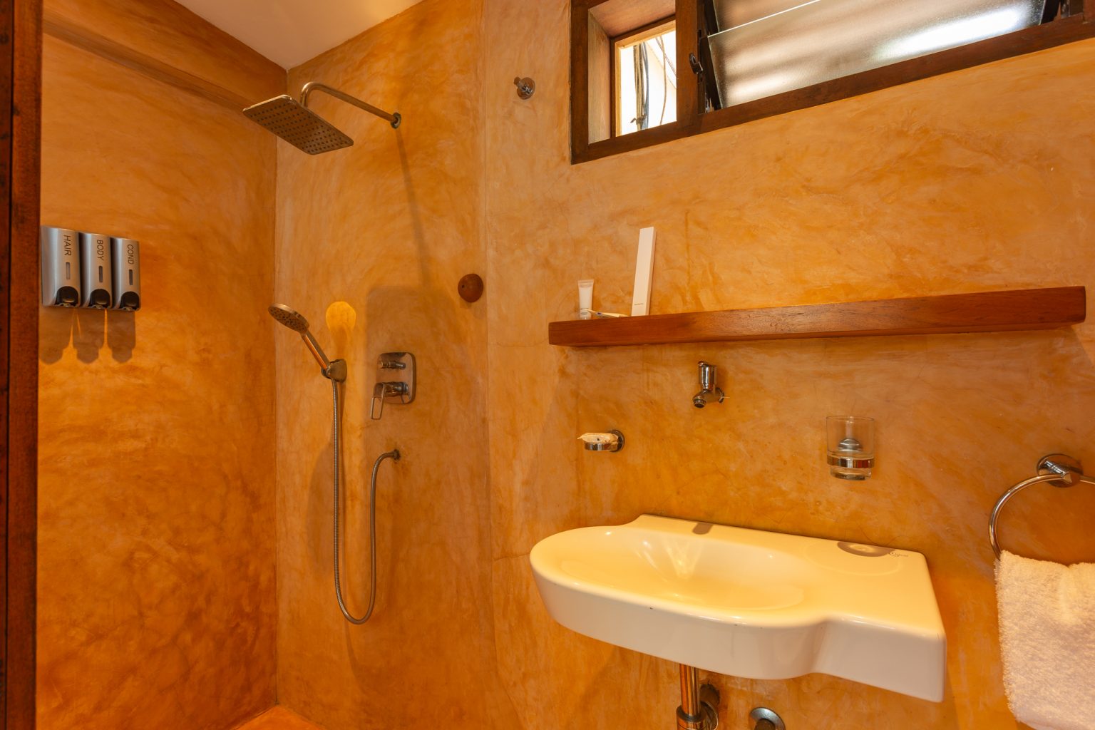 Bay View Suite (First Floor) - Lou Moon Resort